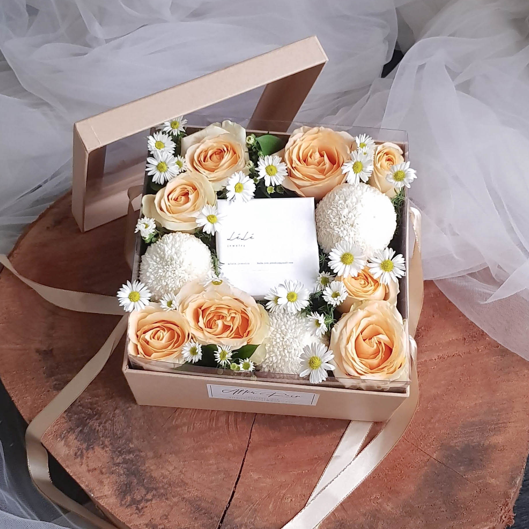 Flower Bouquet And Gift Box by After Rain Florist in Malaysia - Klook ...