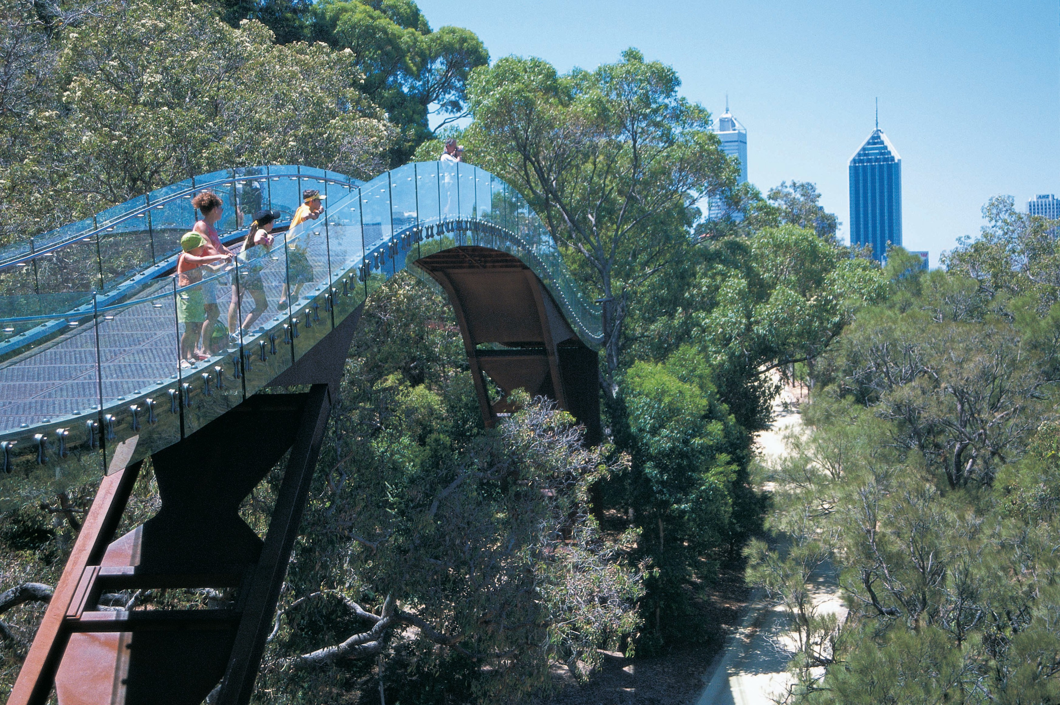 [SALE] Perth & Fremantle Adventure: Tram Ride, Cruise, and Scenic Walks ...