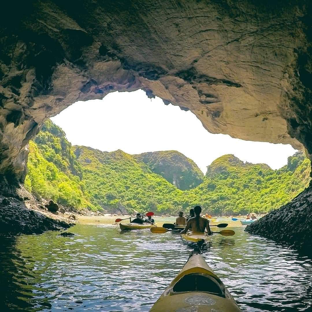 [1% OFF] Serenity Premium Day Cruise: Lan Ha Bay & Cat Ba