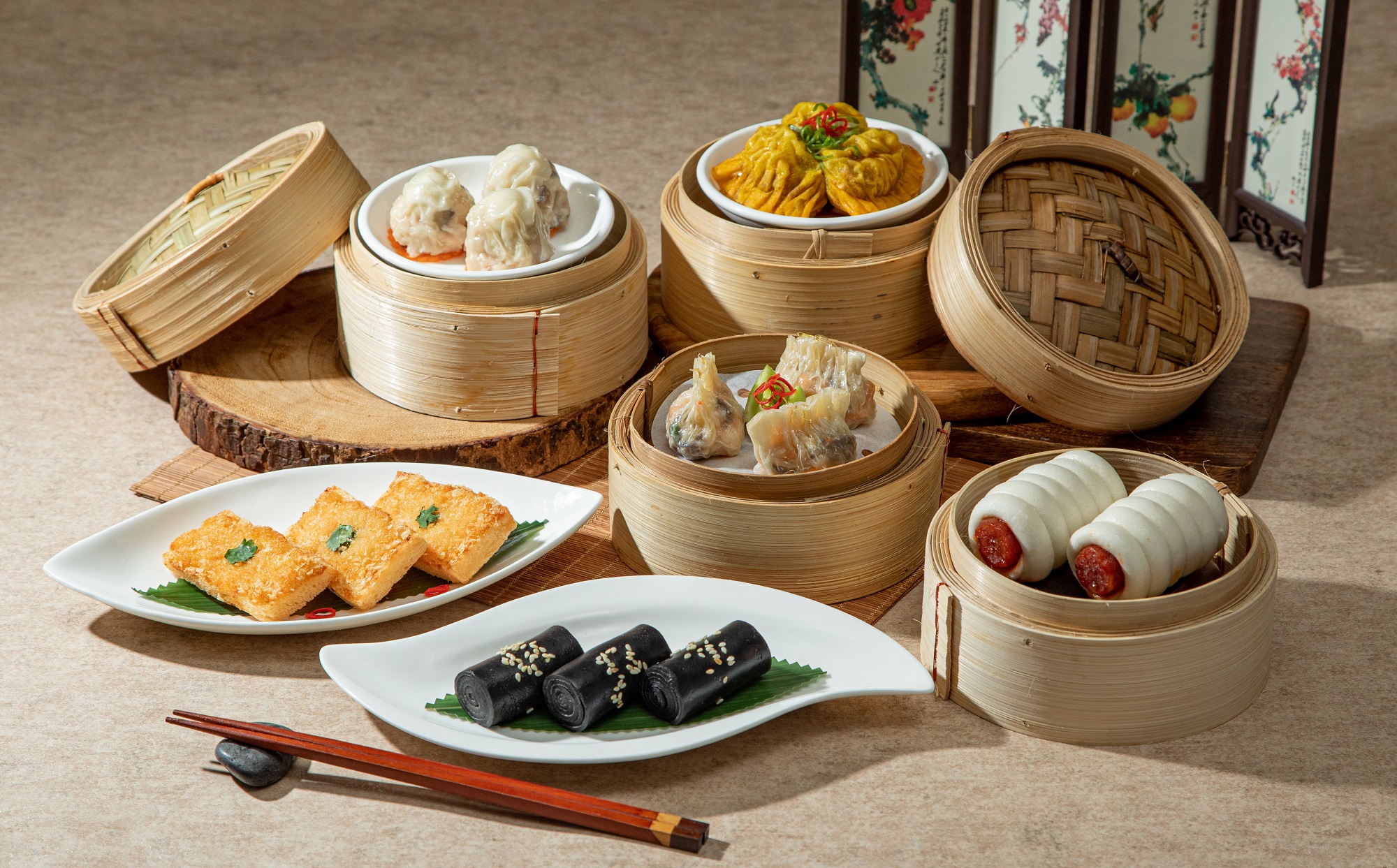 Indulge in Authentic Dim Sum Delights at Loong Yat Heen | The Kowloon ...