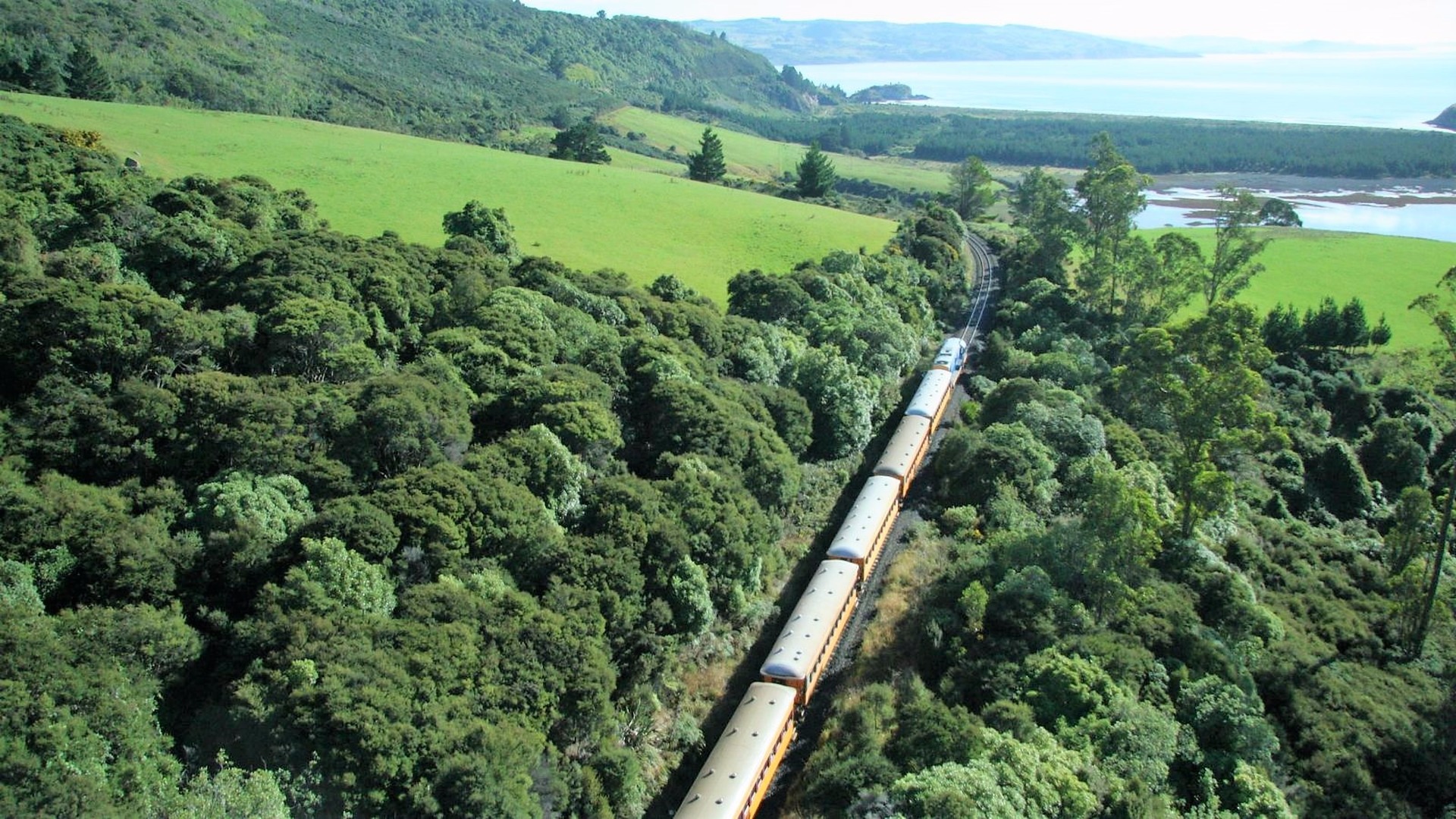 [SALE] Explore Taieri Gorge Railway with a 10% Discount - Ticket KD