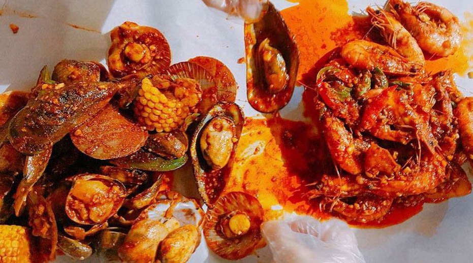 [SALE] 8% Off Cajun Seafood at Holy Shrimp, Ratchada Night Market ...