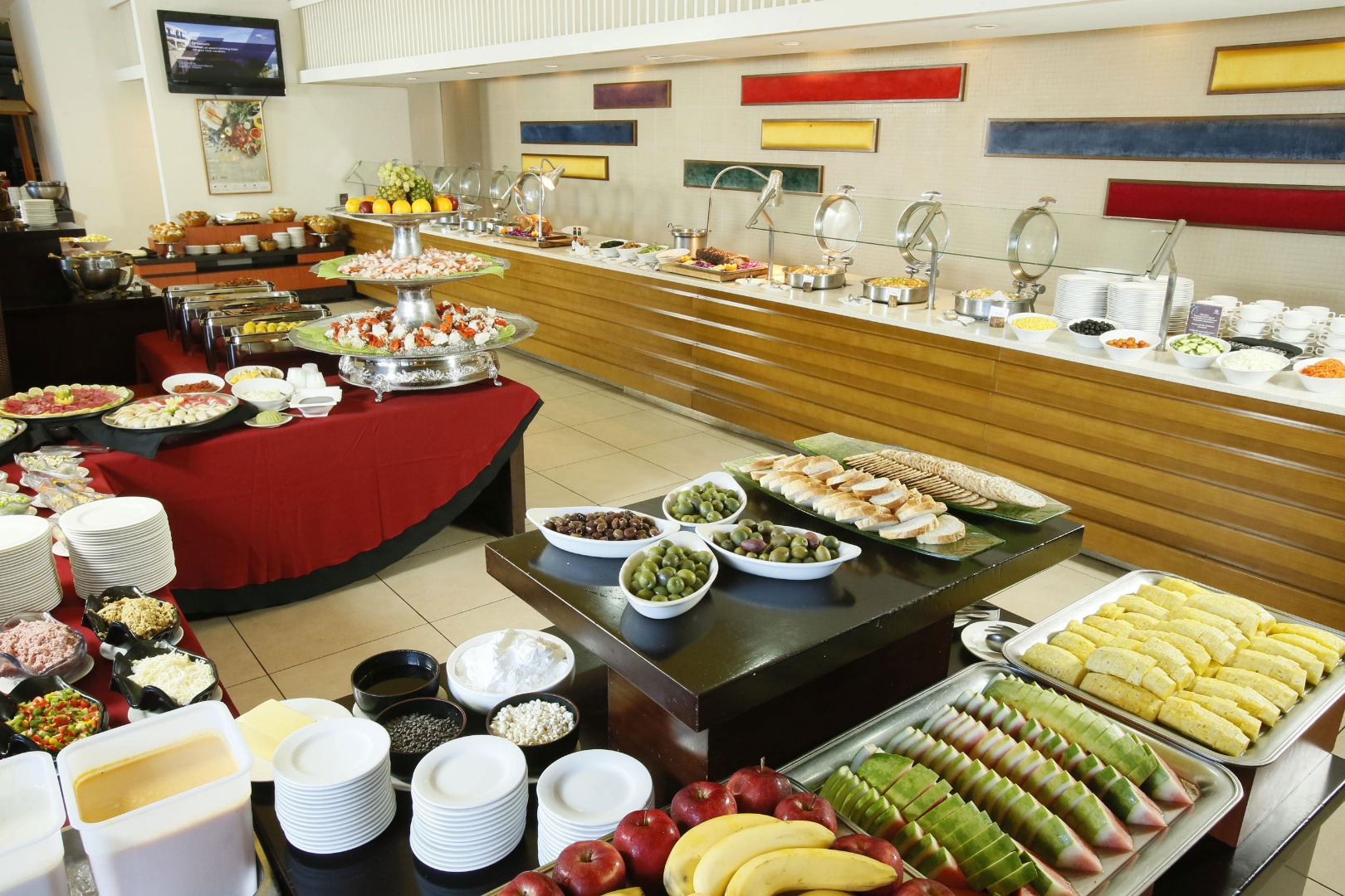 [SALE] La Cascata Dinner Buffet at Sheraton Laguna Guam Resort Sale 5% ...
