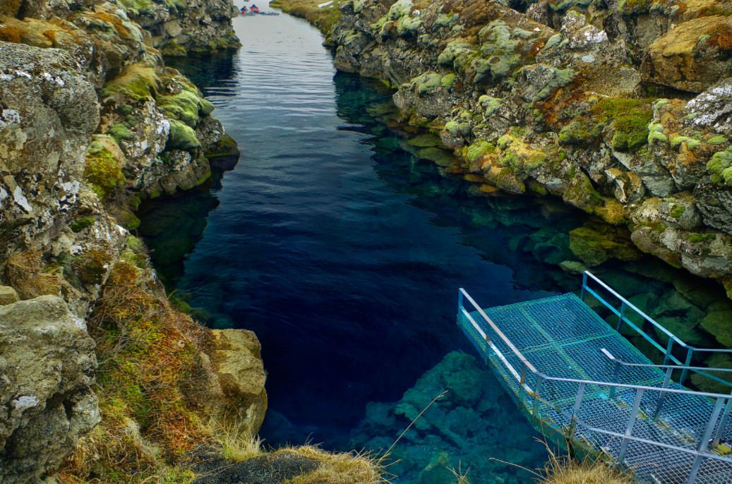 [SALE] Explore Silfra Fissure Snorkeling Adventure in Iceland - Ticket KD