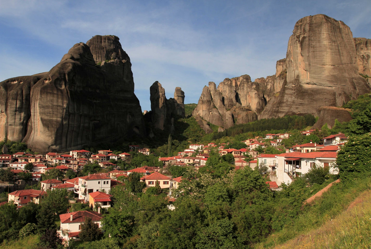 [SALE] Meteora Day Trip from Athens – Enjoy 21% Off Train Tickets ...