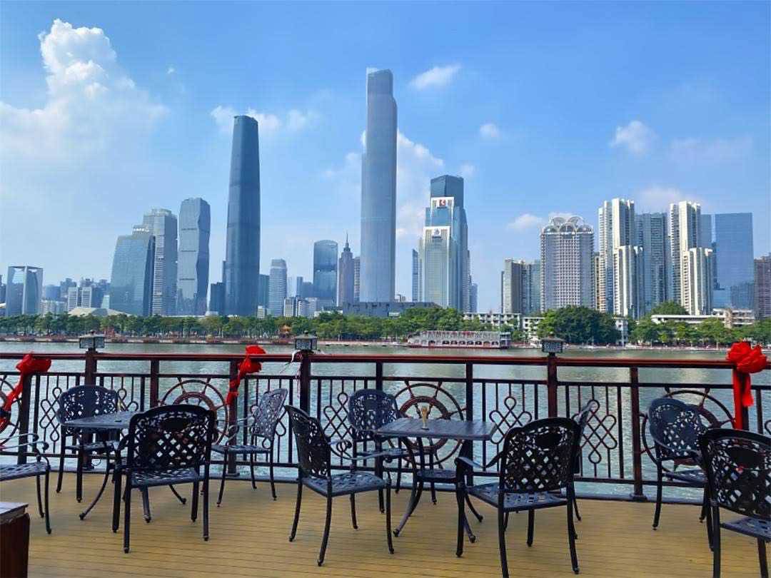 珠江プリンセス号2階オープン席