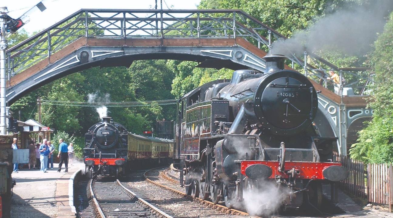 [SALE] Manchester Day Trip to Lake District: Windermere Cruise, Steam ...