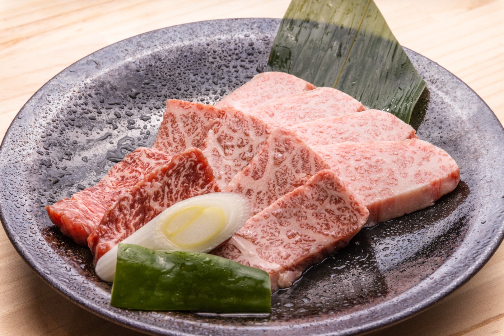 燒肉本部牧場 國際通店 - 沖繩那霸 Rocore 酒店的線上預約 - Klook 客路 台灣