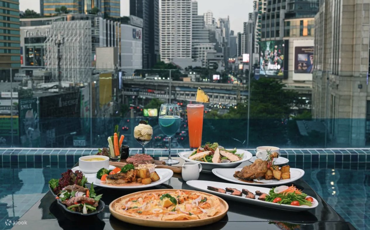 Clover Sky Bar & Restaurant at Hotel Clover Asok - Klook Philippines
