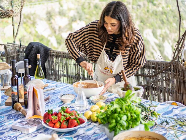 Pasta and tiramisu cooking class in Riomaggiore - Klook Philippines