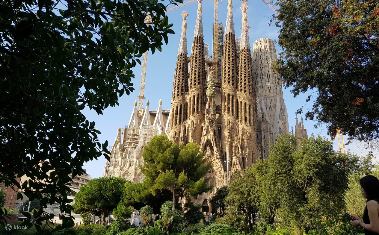 [한국어 가이드] 인문학 석사 수료 가이드와 함께하는 가우디 인문학 반일투어 (가우디투어 8년 경력 2100회 진행) - 클룩 Klook 한국