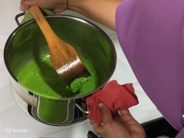 Southeast-Asian Snack (Kueh) Making Workshop - Klook United States