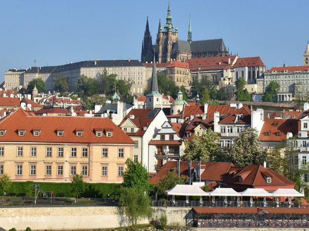 Prague Castle, National Museum, and Astronomical Clock Tower Skip-the ...