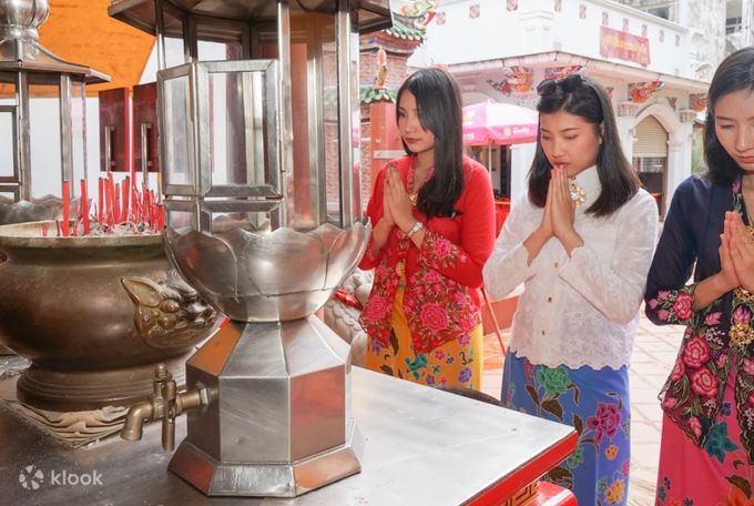 Traditional Phuket Baba Yaya Costume Rental Experience - Klook