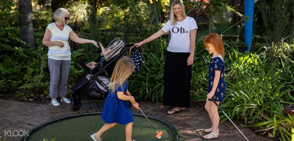 Mini Golf Experience in Wanneroo Botanic Gardens - Klook Australia