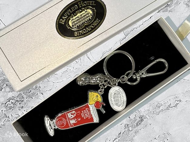 Raffles Boutique Signature Souvenirs - Klook Singapore