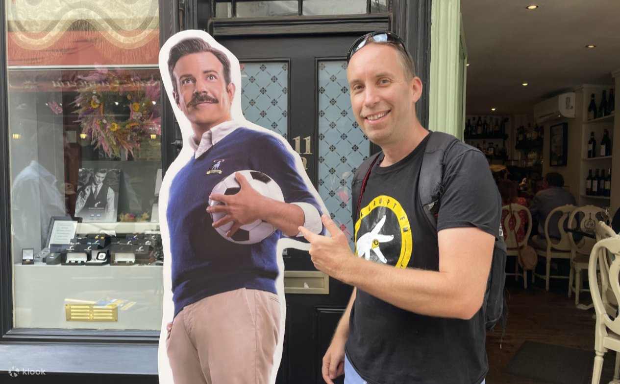 Ted Lasso guided walking tour in Richmond - Klook