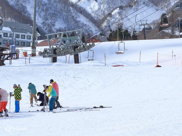 Nagano, Japan: 2-day ski trip to Hakuba Goryu & 47 Ski Resort - Stay at ...