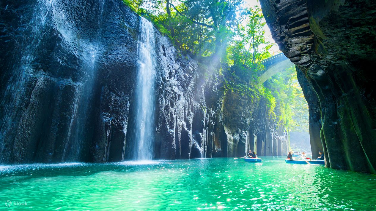 [Aso Boy Train Experience/Takachiho Cruise Experience] Takachiho Gorge ...