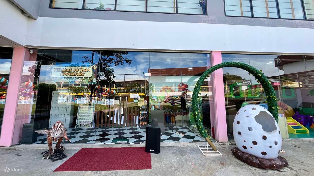 Pengembaraan Dino di The Outlets Lipa: Taman Permainan Dinosaur untuk ...