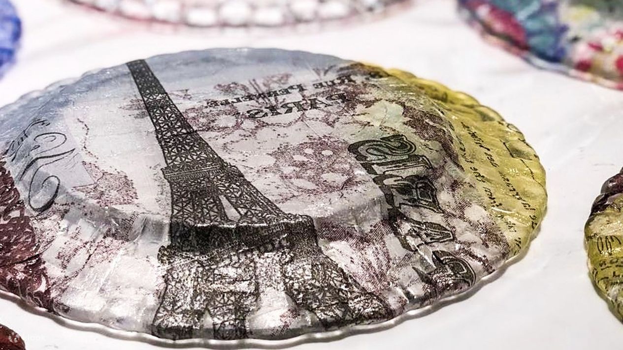 Hong Kong Decoupage Dishes DIY Experience - Klook, Vereinigte Staaten