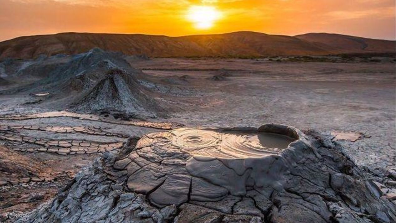 From Baku city to the most historical places. Gobustan, Fire tample ...