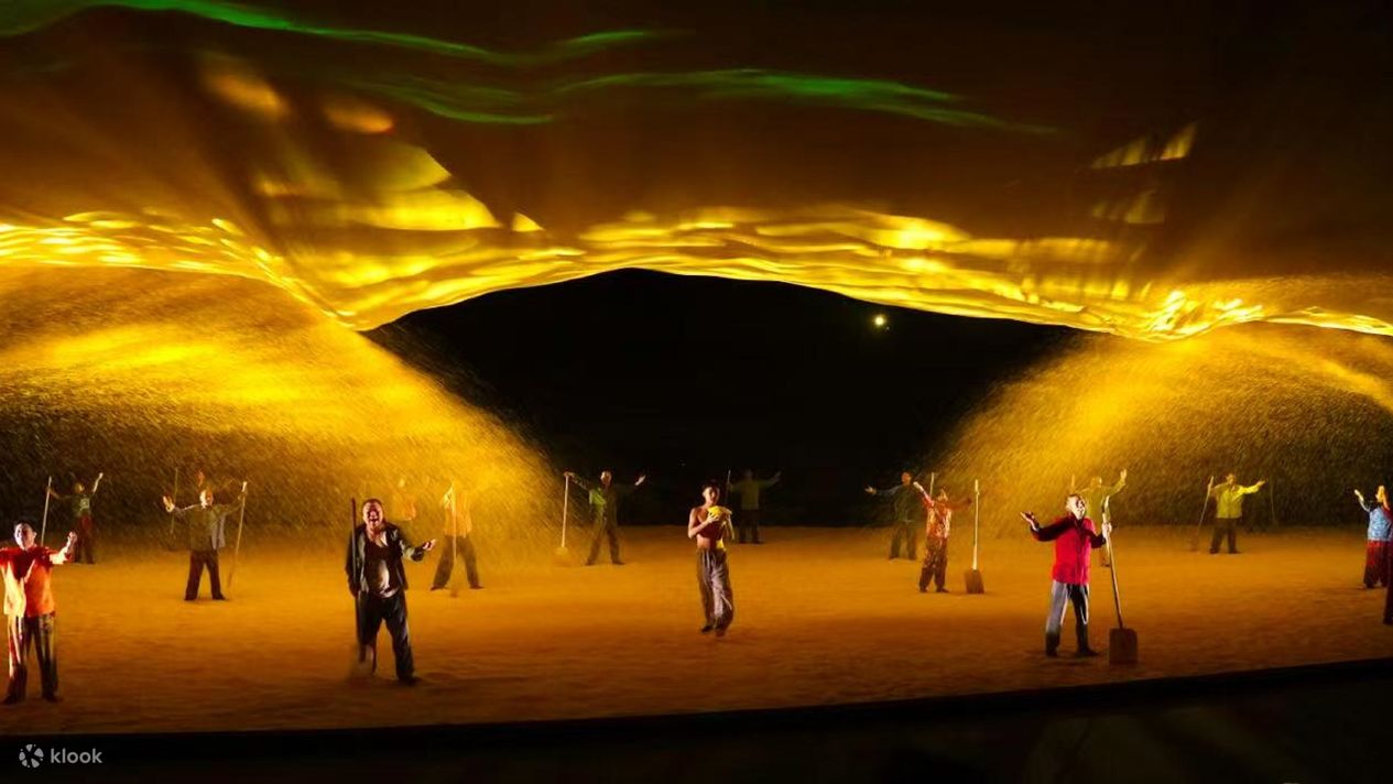Zhengzhou, Henan "Only Henan Drama Fantasy City" performance & three ...