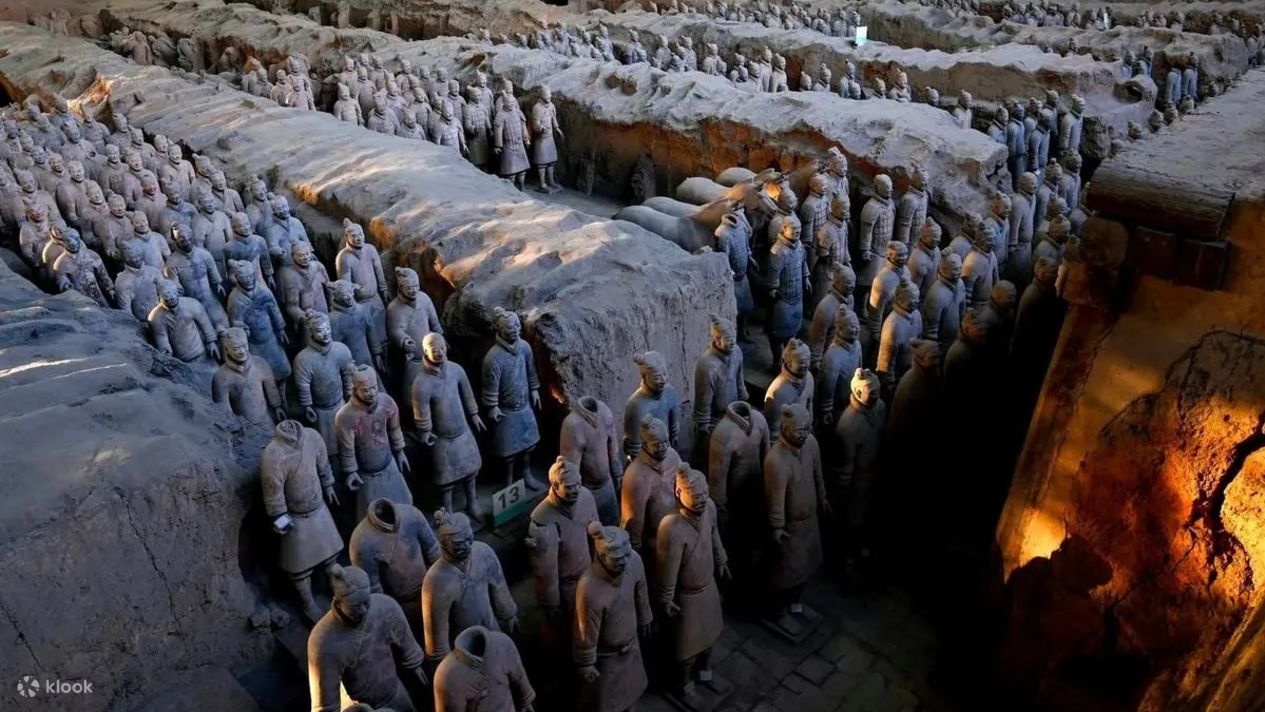 Xi'an Qin Shi Huangdi Mausoleum Museum (Terracotta Warriors) + Huaqing ...