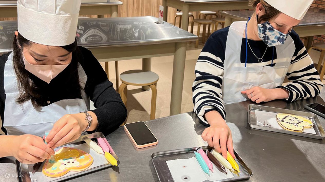 Make Your Own Famous Shiroi Koibito Cookies in Sapporo - Klook Canada