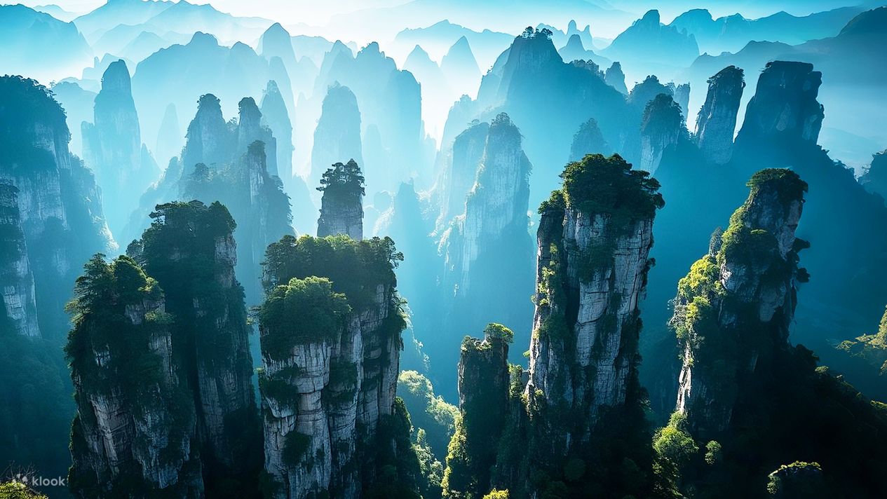 Hunan Fengyun Xiangxi 4-Day Highlights Tour (Changsha Round Trip ...