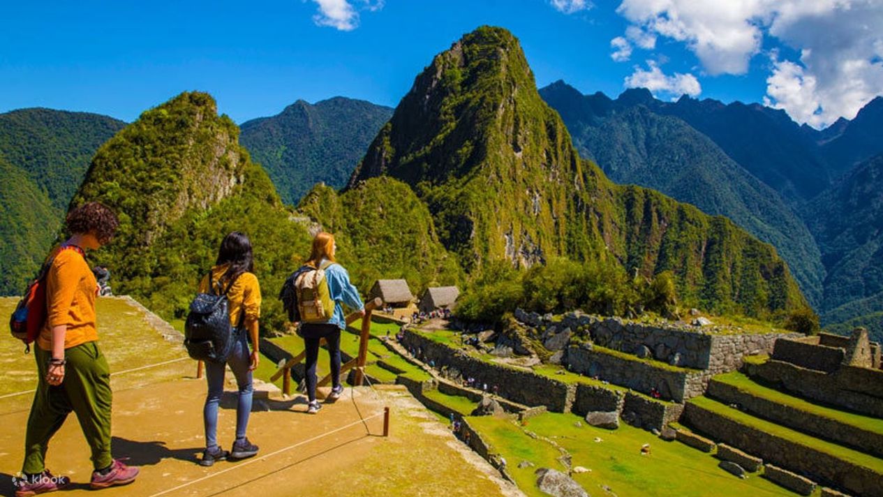Experience the Short Inca Trail to Machu Picchu - A Bucket List ...