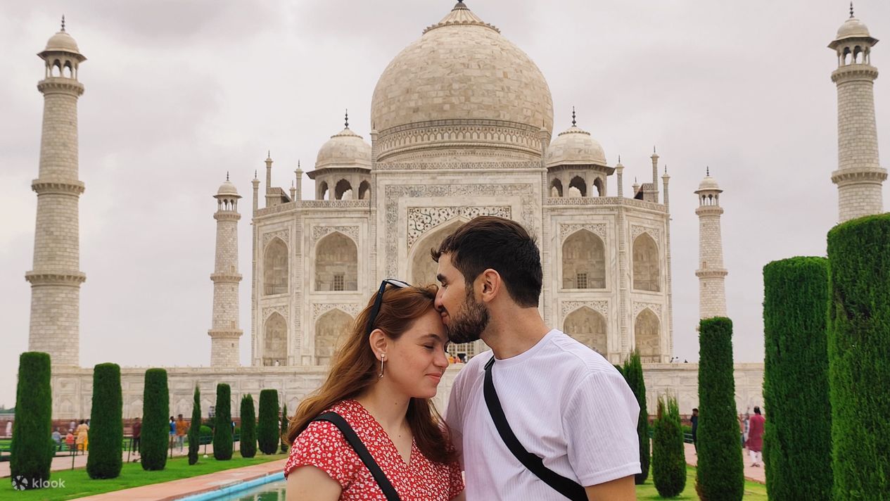 Experience the Majestic Taj Mahal at Sunrise: Delhi to Taj Mahal Tour ...