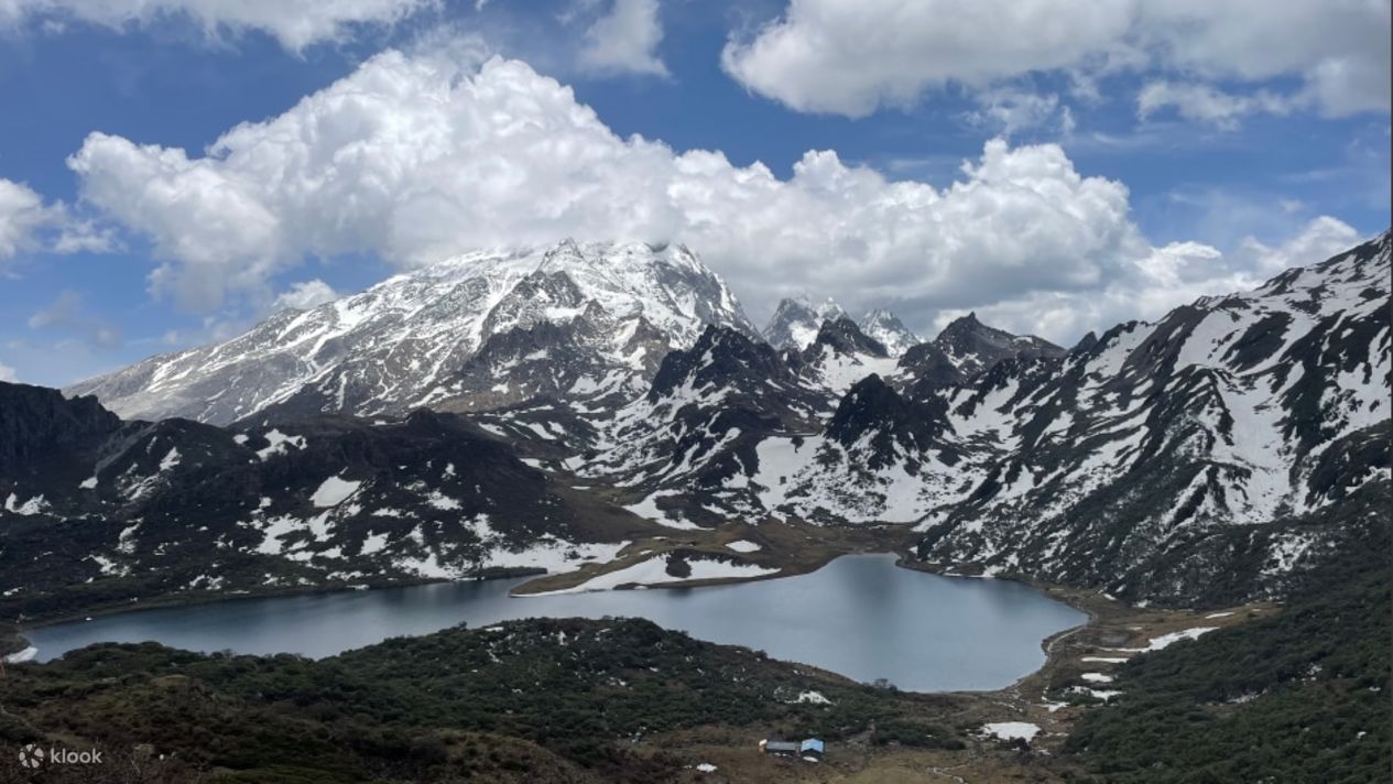 Yunnan Haba Snow Mountain Black Sea Hiking 2-Day/3-Day Tour (Haba Snow ...
