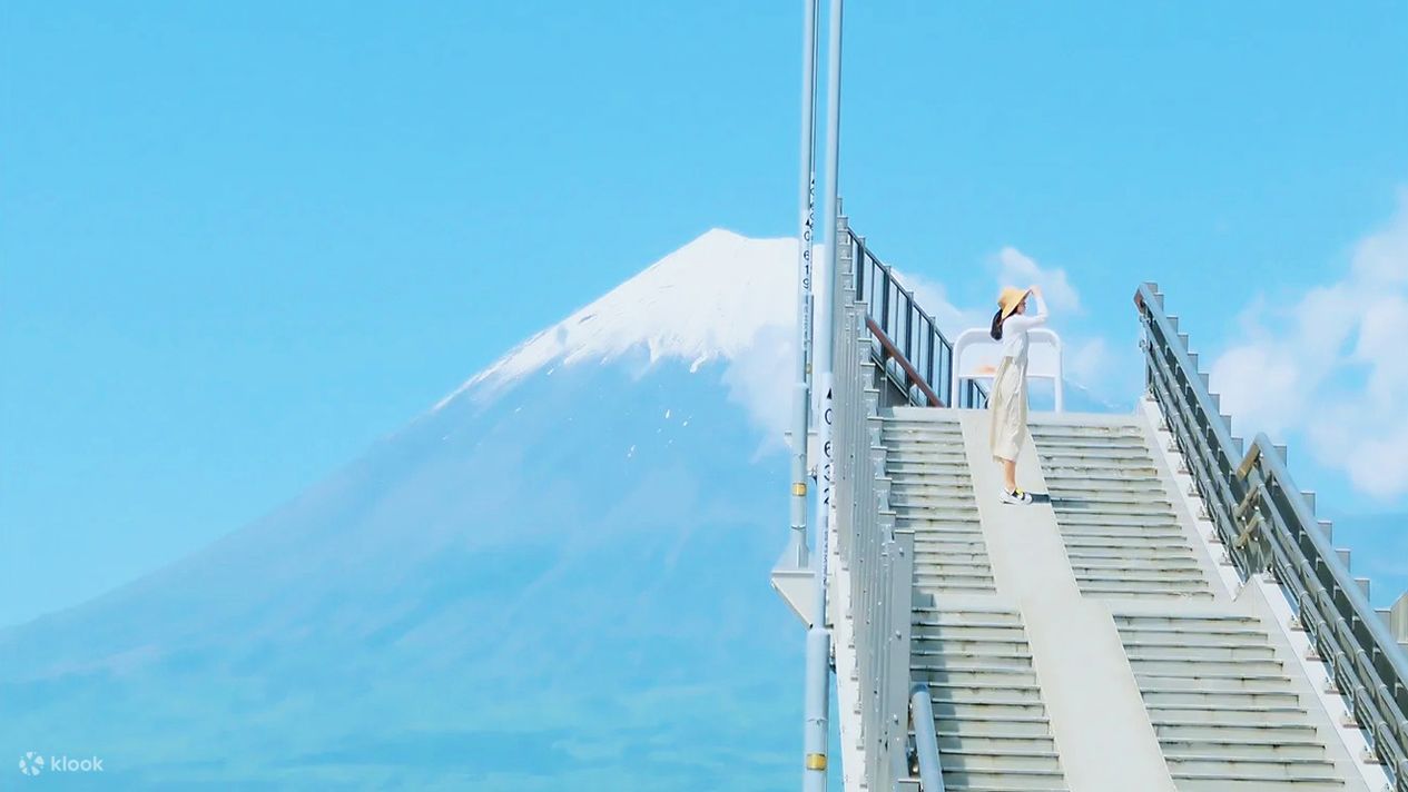 Mount Fuji J Line: Ins-popular Mount Fuji overlooking heritage-Dream ...