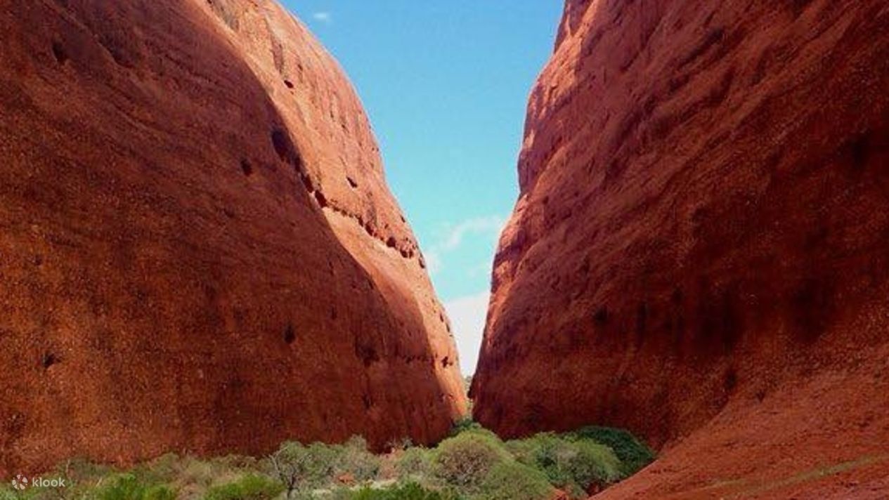 Walk between the Kata Tjuta Domes Tour - Klook Australia