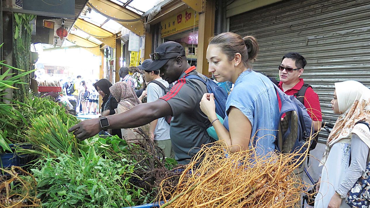 Taipei Longshan Temple Food Tour - Klook États-Unis