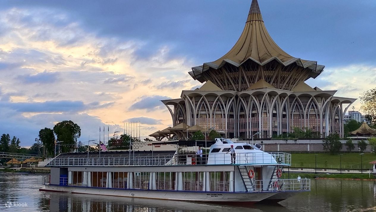 Sarawak Royal Kuching Cruise Experience - Klook Malaysia