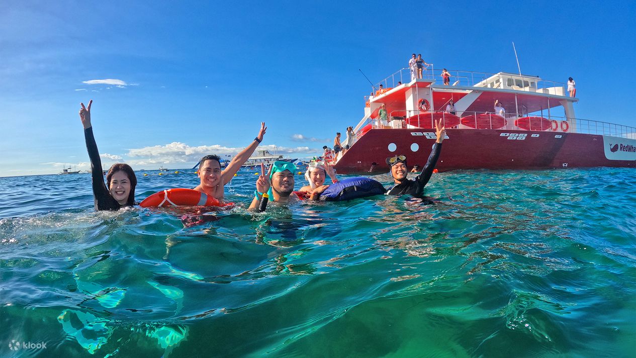 Boracay Party Yacht Experience: Sail into the Nightlife Extravaganza on ...