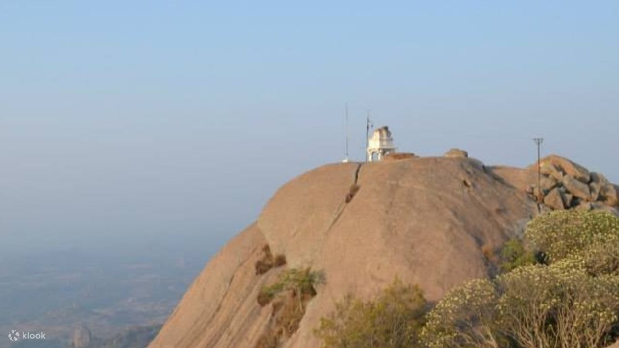 来自班加罗尔的 Savandurga Sunrise Trek 和 Manchanabele 大坝水上运动 - Klook客路