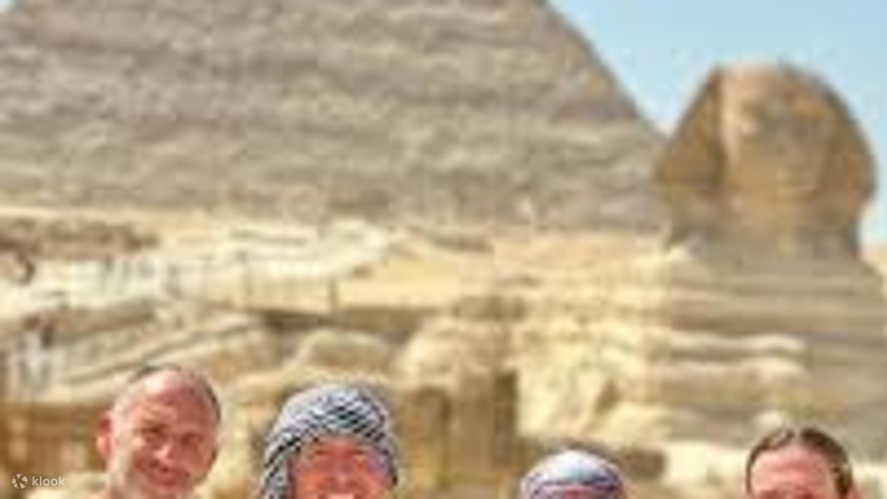 Day Tour to Giza Pyramids, Egyptian Museum, and Bazaar - Klook Estados ...