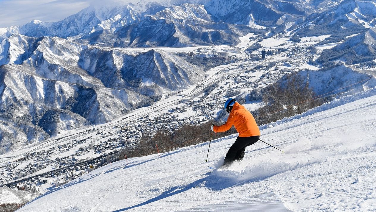 Echigo-Yuzawa Skiing Day Trip: Yuzawa Plateau Ski Resort (Shinkansen ...