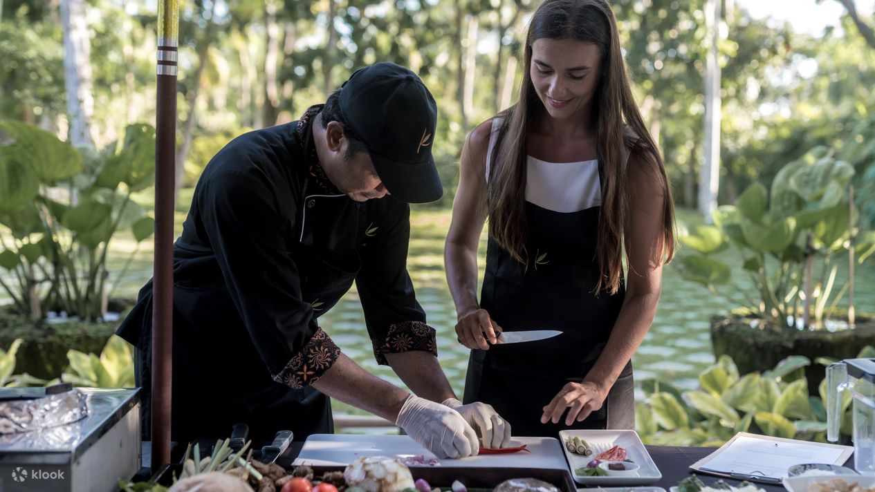 Dapur Bali Cooking Class Experience in Nusa Dua Bali - Klook Australia