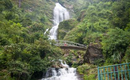 Silver Waterfall Must-See Attractions, Location & Reviews