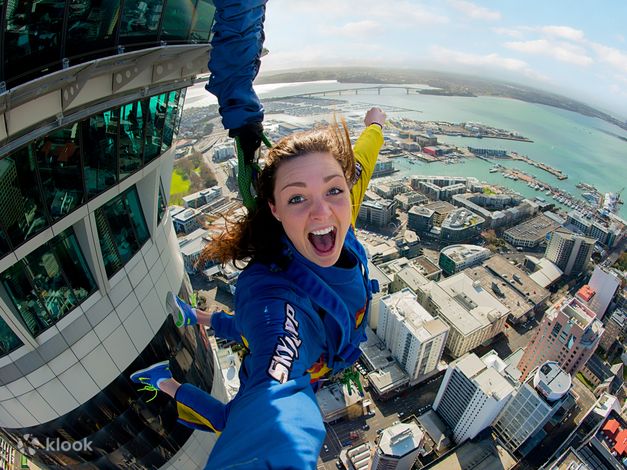 Auckland Sky Tower SkyWalk and SkyJump - Klook New Zealand