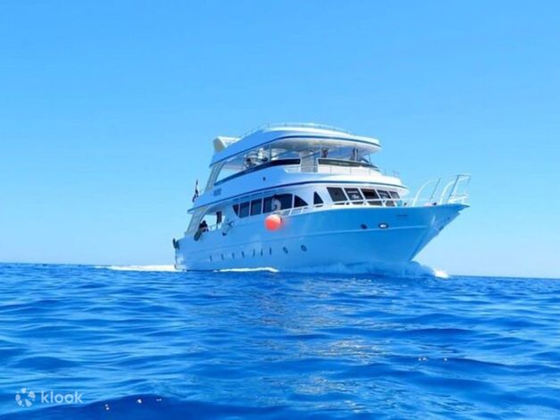 Scuba Diving Boat Trip for beginners With Lunch & Transfer -Hurghada ...
