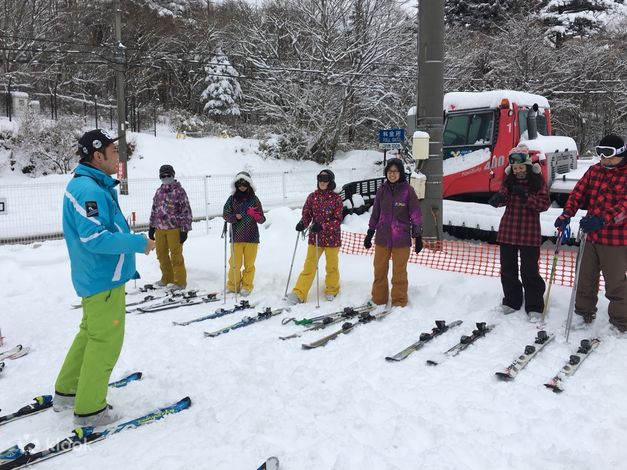 Snow Town Yeti Day Trip from Tokyo - Ski with a view of Mt. Fuji ...