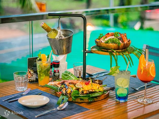 Seafood Dinner at Terrace Grill, Dewa Phuket Resort - Klook