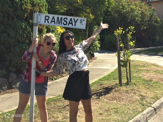 Official 'Neighbours' Half Day Tour of Ramsay Street with Star Meeting ...