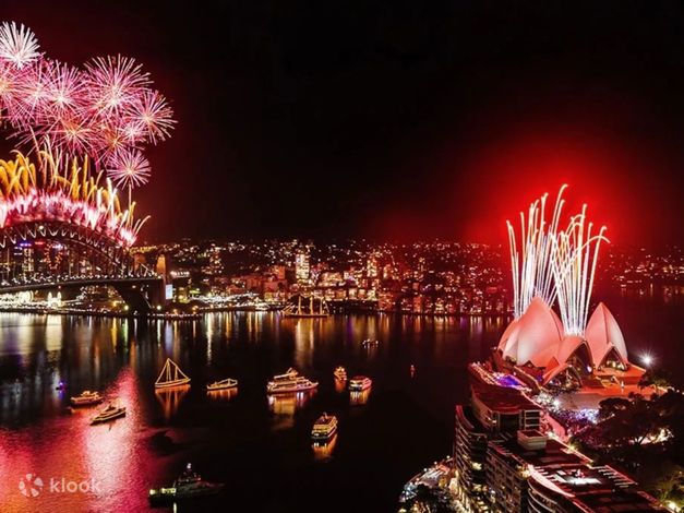 New Year's Eve 9pm Fireworks Cruise on Ocean Flyer - Klook Estados Unidos