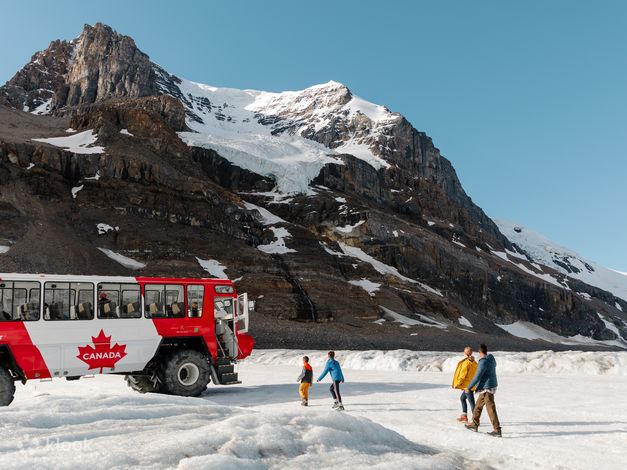 Sundance Canyon and Cascade Pond Day Tour in Canada - Klook India